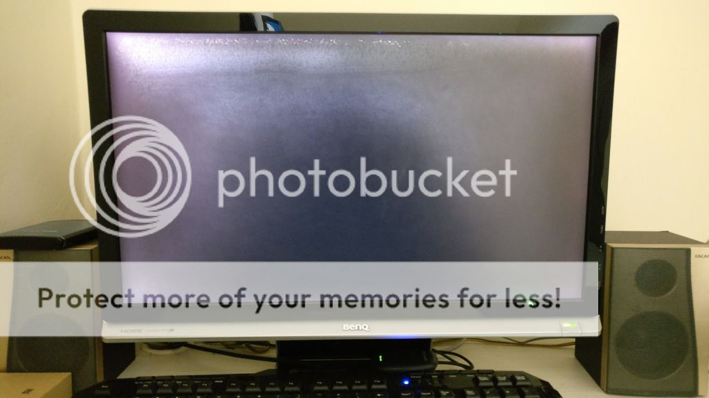 WTS BenQ E2200HD LCD Monitor