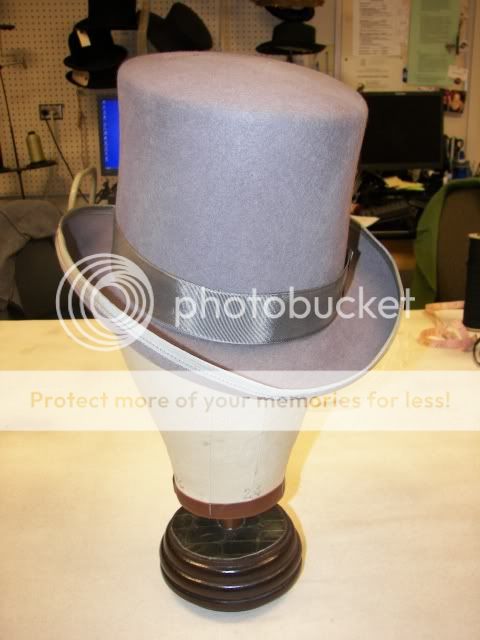 Tutorial in pictures: changing a top hat's color: labricoleuse ...